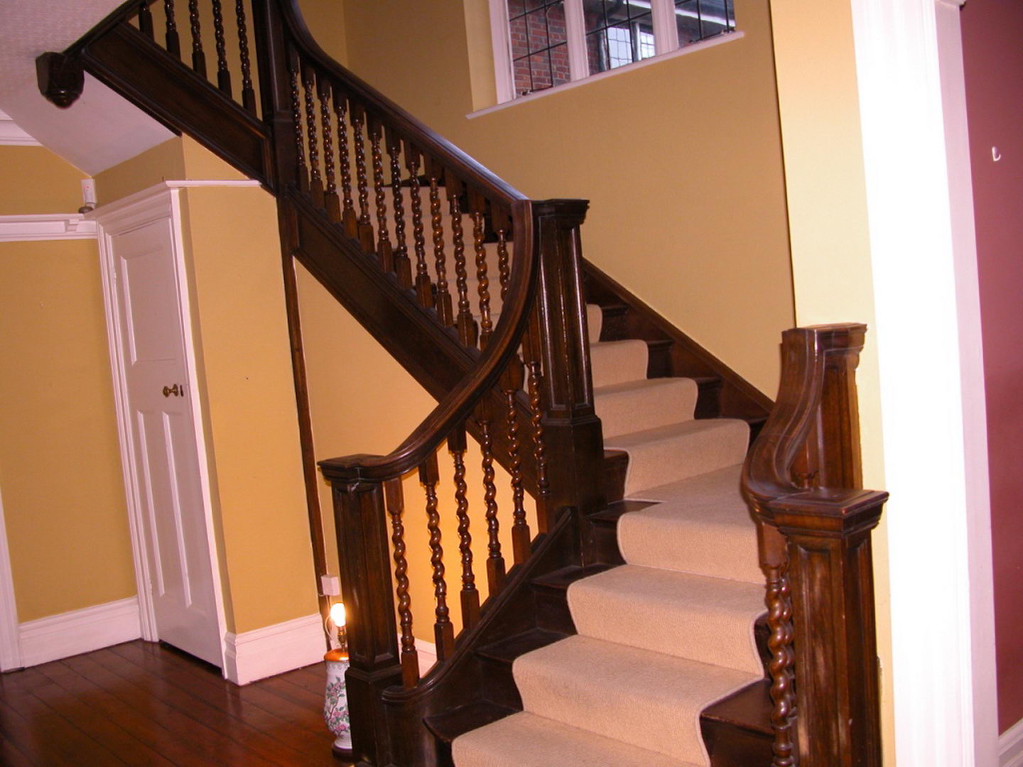 Halls & Stairways | Kredenza